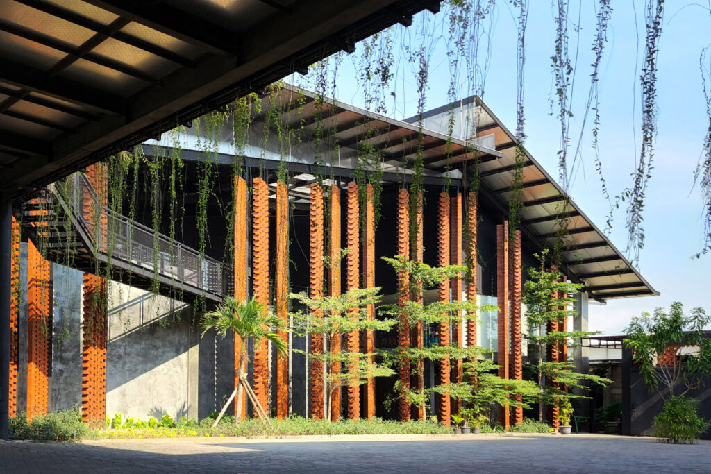 2023 Work Space Shortlist: Of Bricks and Breath | INDE.Awards